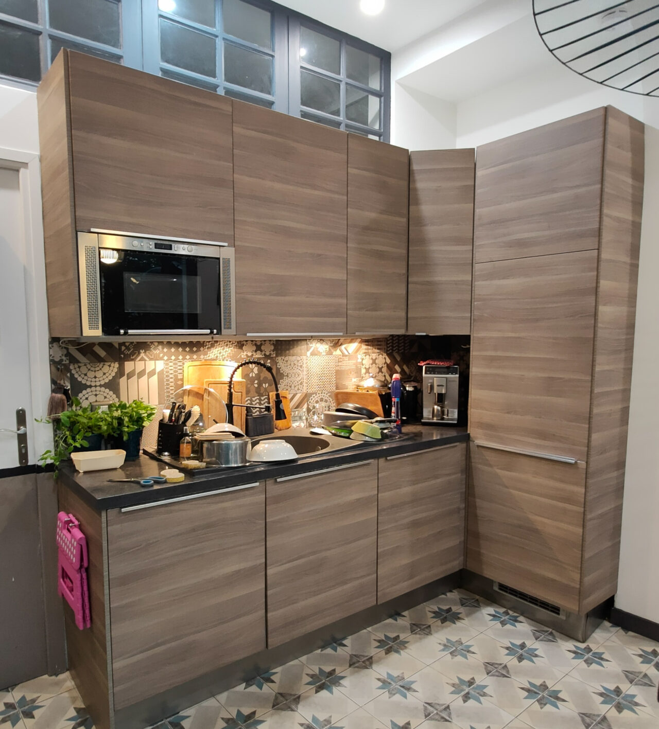 Cuisine Faktum Ikea relookée blanc bois - STUDIO EVA MARIE